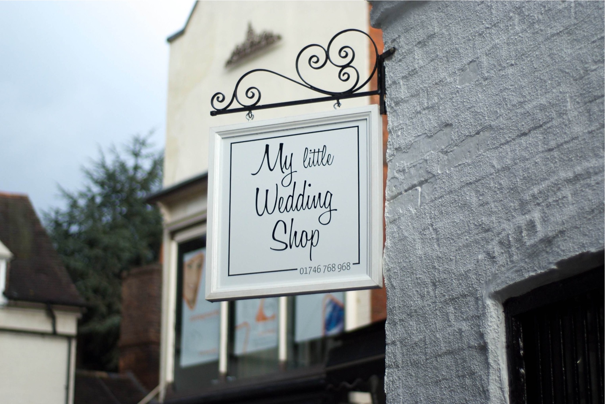 Traditional look swing sign for bridal boutique. - ClearSigns, Dorset, UK.